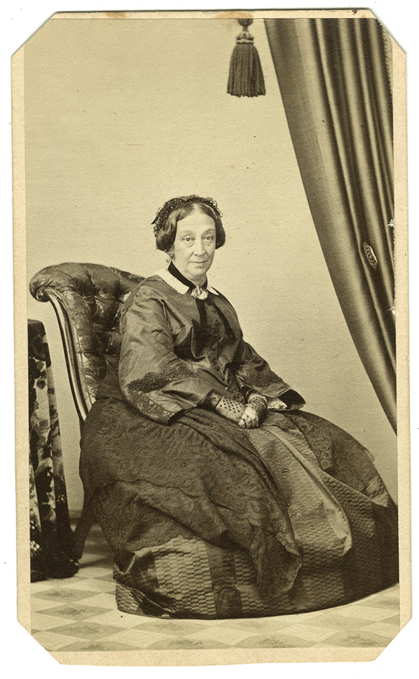 Vestir la Palabra: conversación en torno a Mercedes Marín del Solar ...